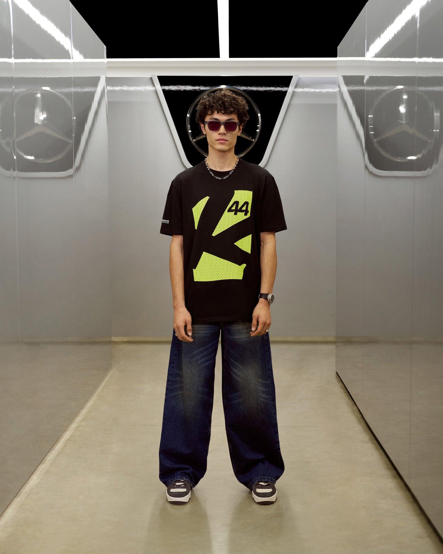 Fan T-shirts | Official Mercedes-AMG F1 Store