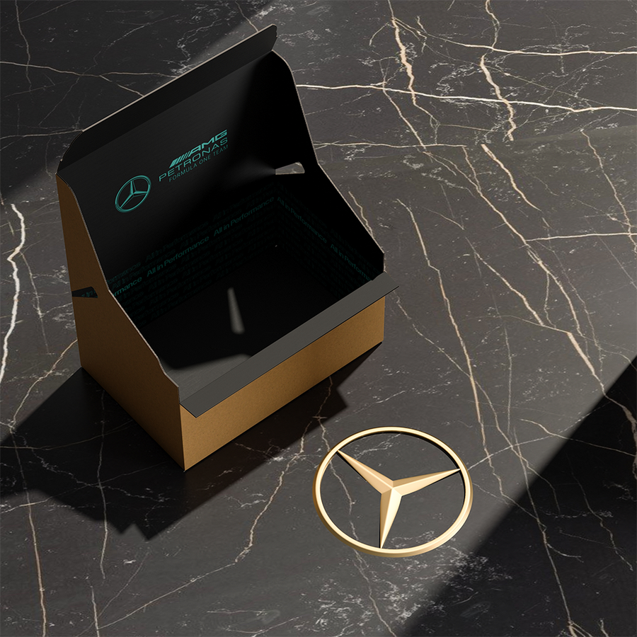 Logo Mug Black | Official Mercedes-AMG PETRONAS F1 Team Store